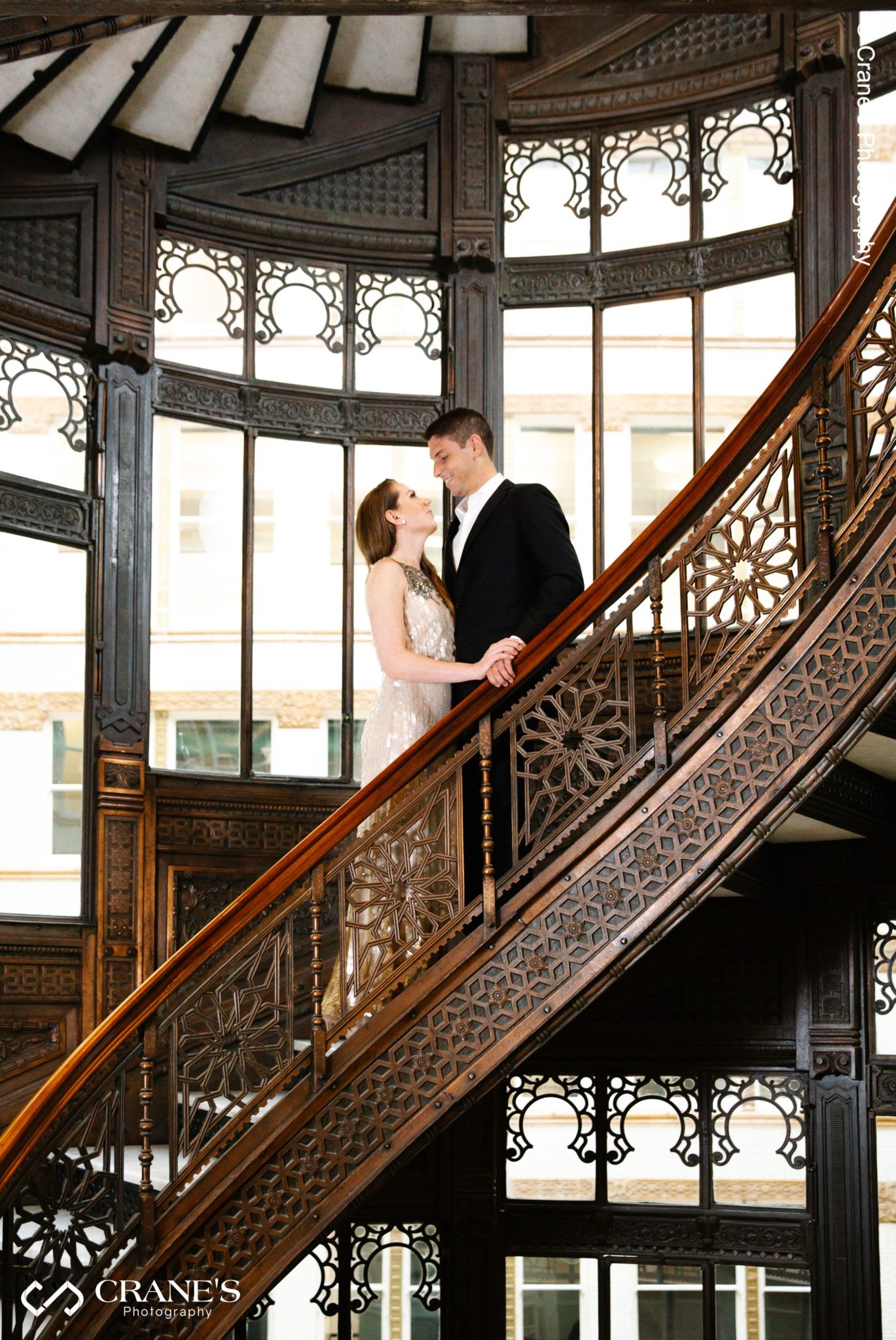 Engagement session at The Rookery in Chicago | A Historic Masterpiece